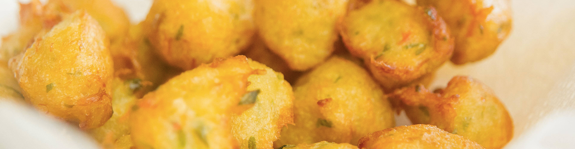 Cuisine du monde: la recette des accras de morue antillais - TripConnexion